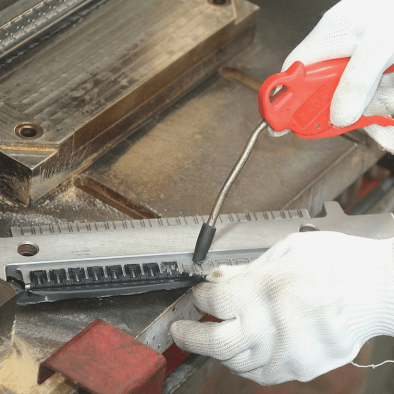 Silicone Compression Molding - Neosilicone